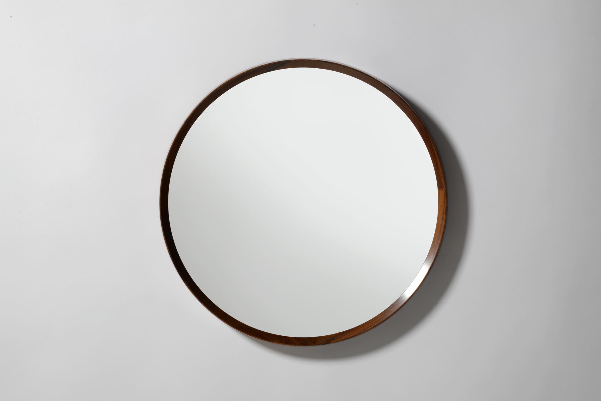 Th. Poss Eftf Rosewood round mirror｜Luca Scandinavia | 北欧ヴィンテージ・工芸・アート